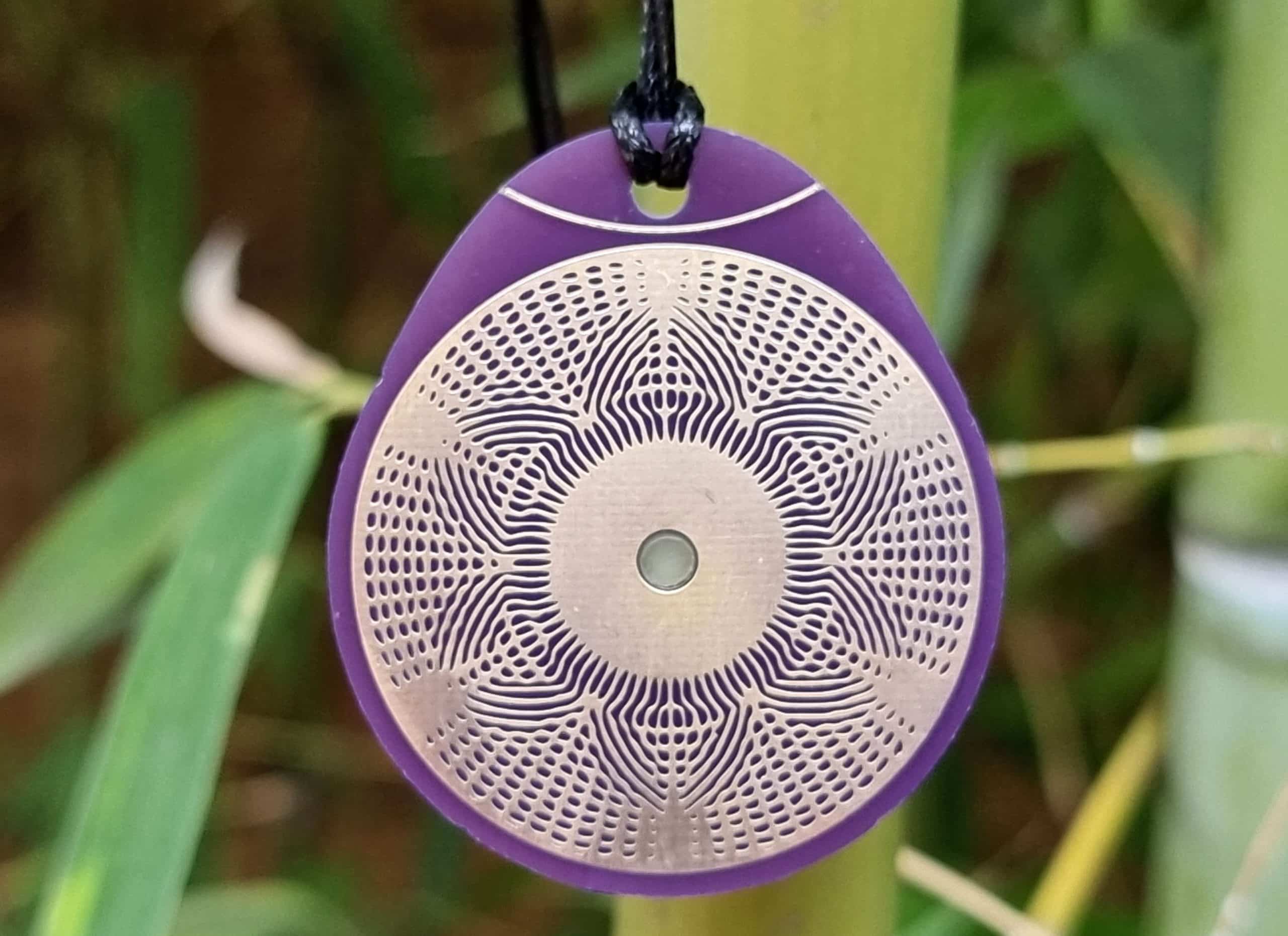 Cymatic pendant 963 Hz purple - Héliquantix